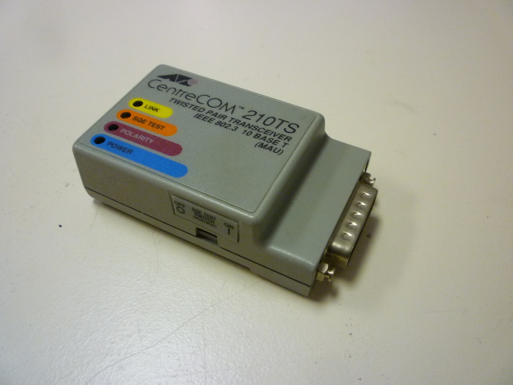 CentreCom 210TS Twisted pair transciever - Toolex