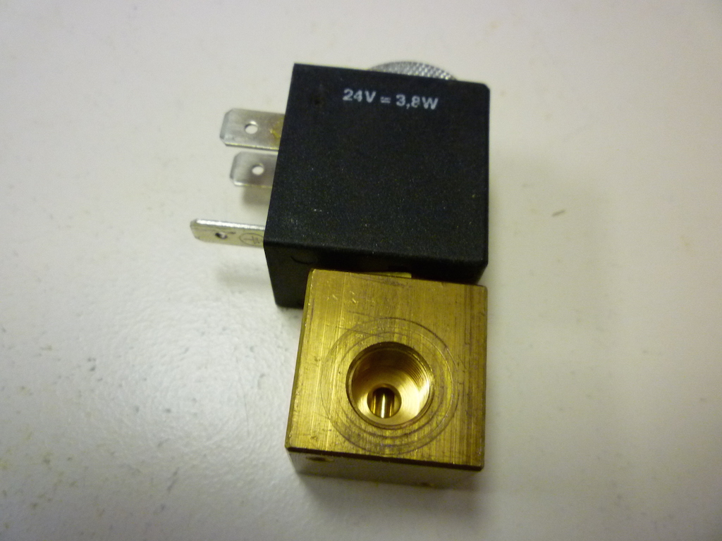 FAS 09-211-101020 Direct acting 22mm Minisol solenoid valve - Toolex