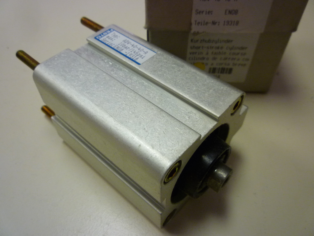 Festo 19318 ADV-40-40-A Short-stroke cylinder - Toolex
