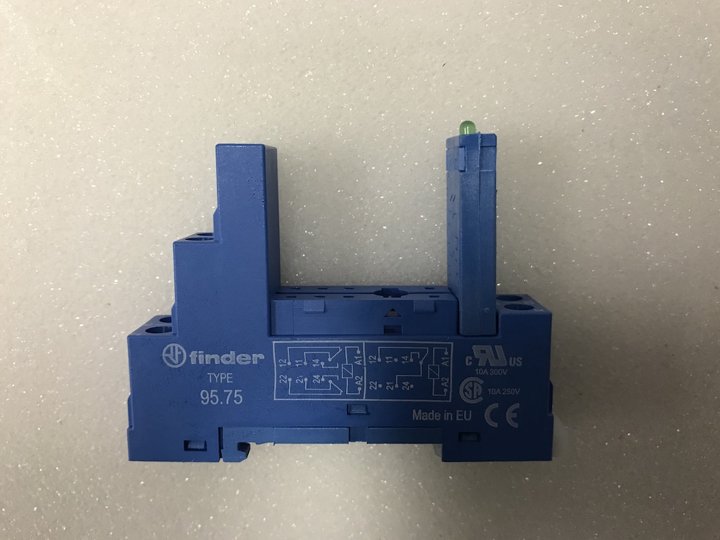 Finder 95.75 Relay socket 250V 10A - Toolex