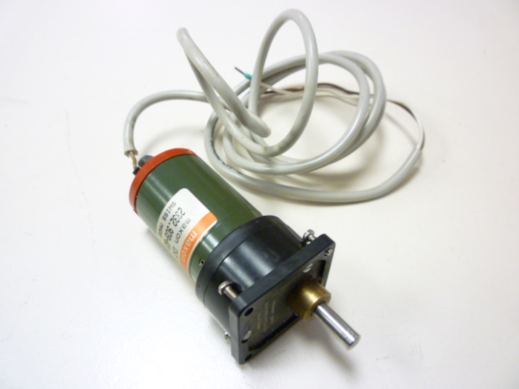 Maxon 2332.909-62.256-200 DC motor with gearhead 2938.803-0030.0-000 ...