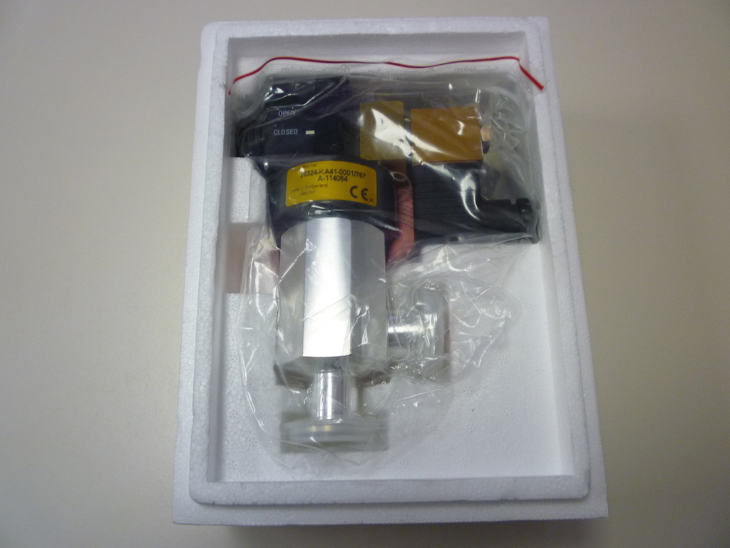 VAT 26324-KA41-0001 Alcatel 30062B Vacuum angle valve DN16 - Toolex